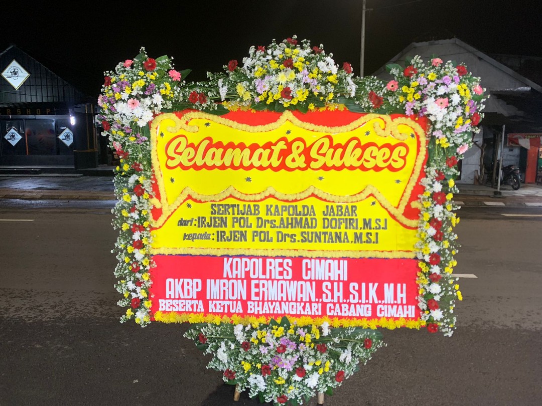 Karangan bunga papan ukuran besar(bunga asli dan segar), Perkebunan di ...