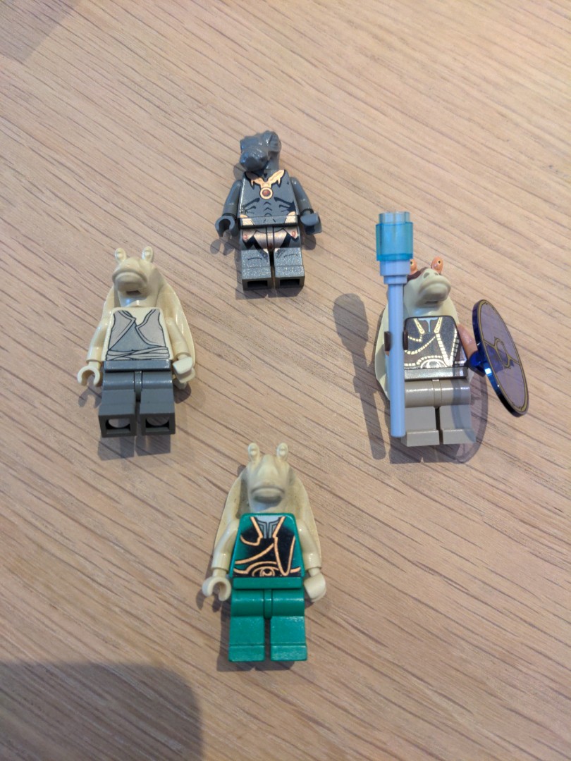 Lego Star Wars Aliens - Gungans and Geonosians, Hobbies & Toys, Toys ...