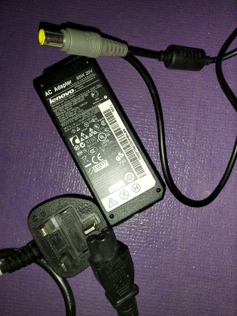 Lenovo ThinkPad laptop charger / adapter with round tip (original ...