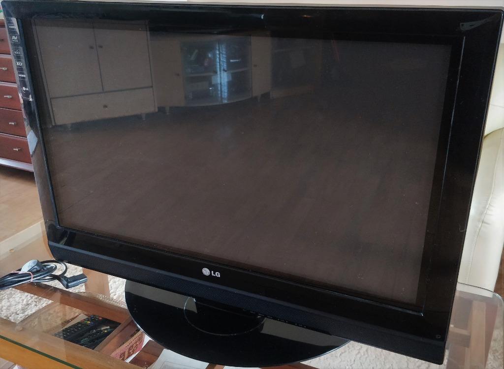 LG 32PC5RA 32" plasma TV (used), TV & Home Appliances, TV ...