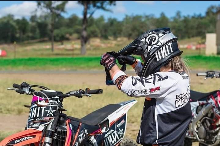 M2R X4.5 UNIT MOTOCROSS HELMET, Motorcycles, Motorcycle Apparel on ...