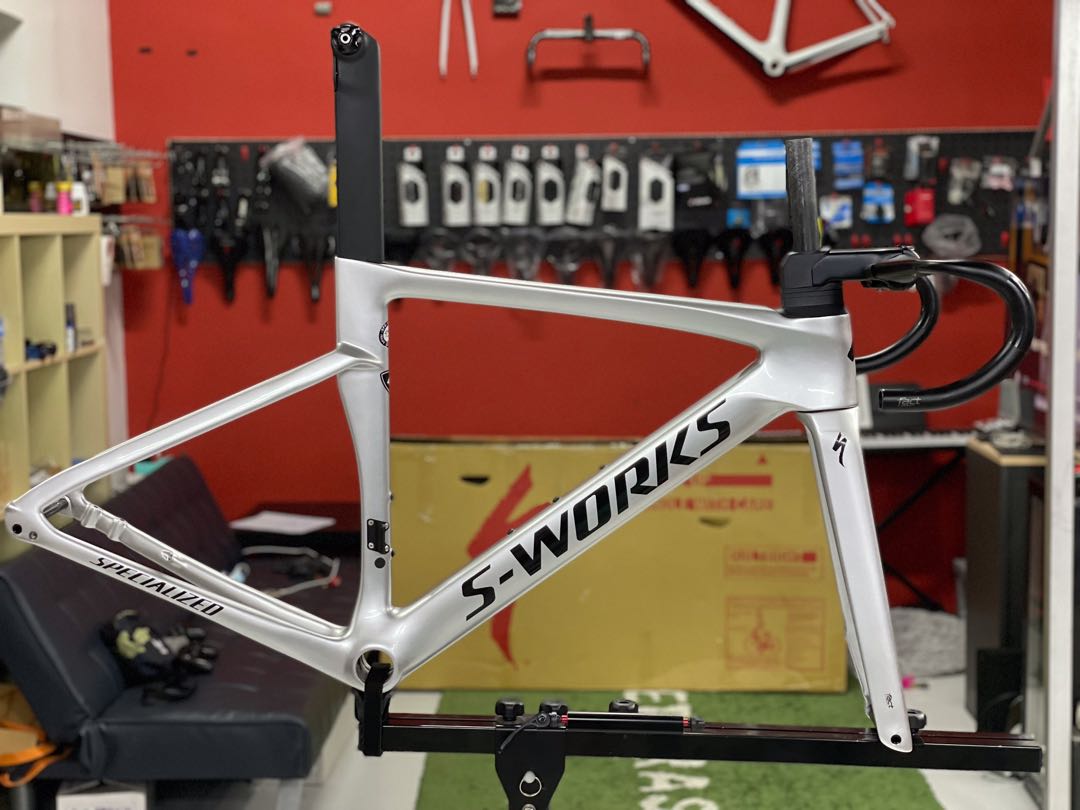 New sworks venge carbon frame, Sports Equipment, Bicycles & Parts ...