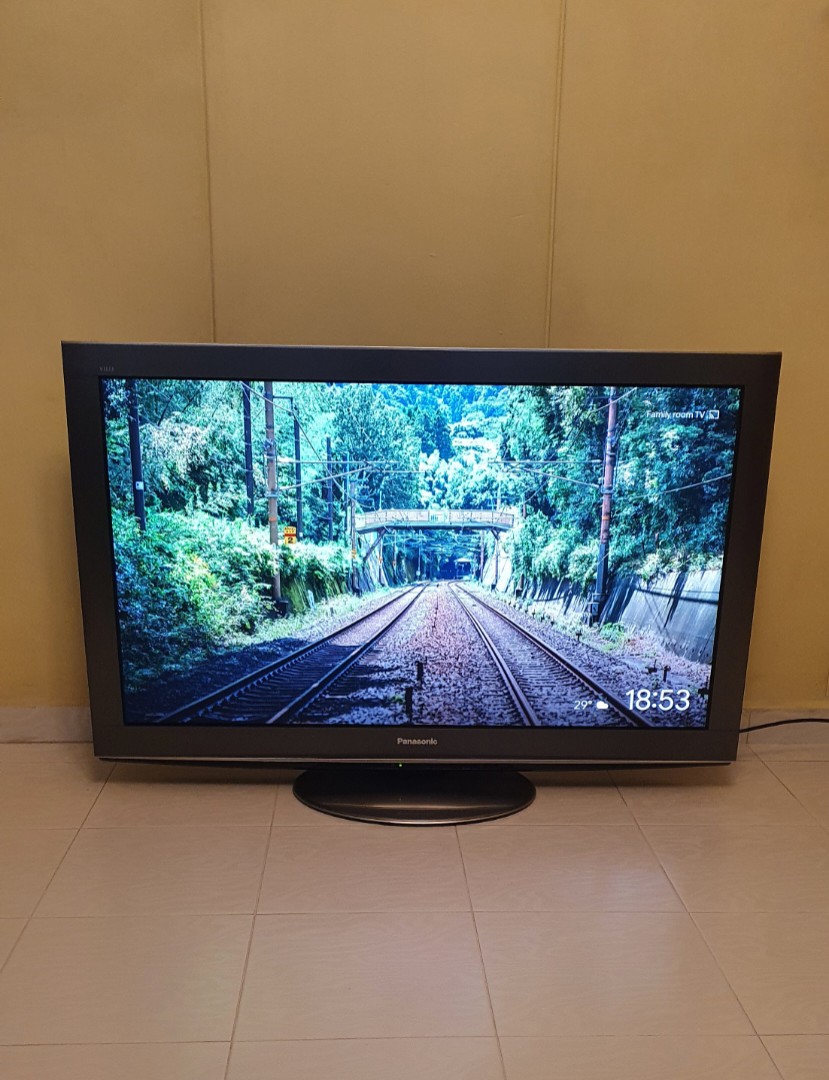 Panasonic Plasma 46" w TV swivel stand, TV & Home Appliances, TV ...