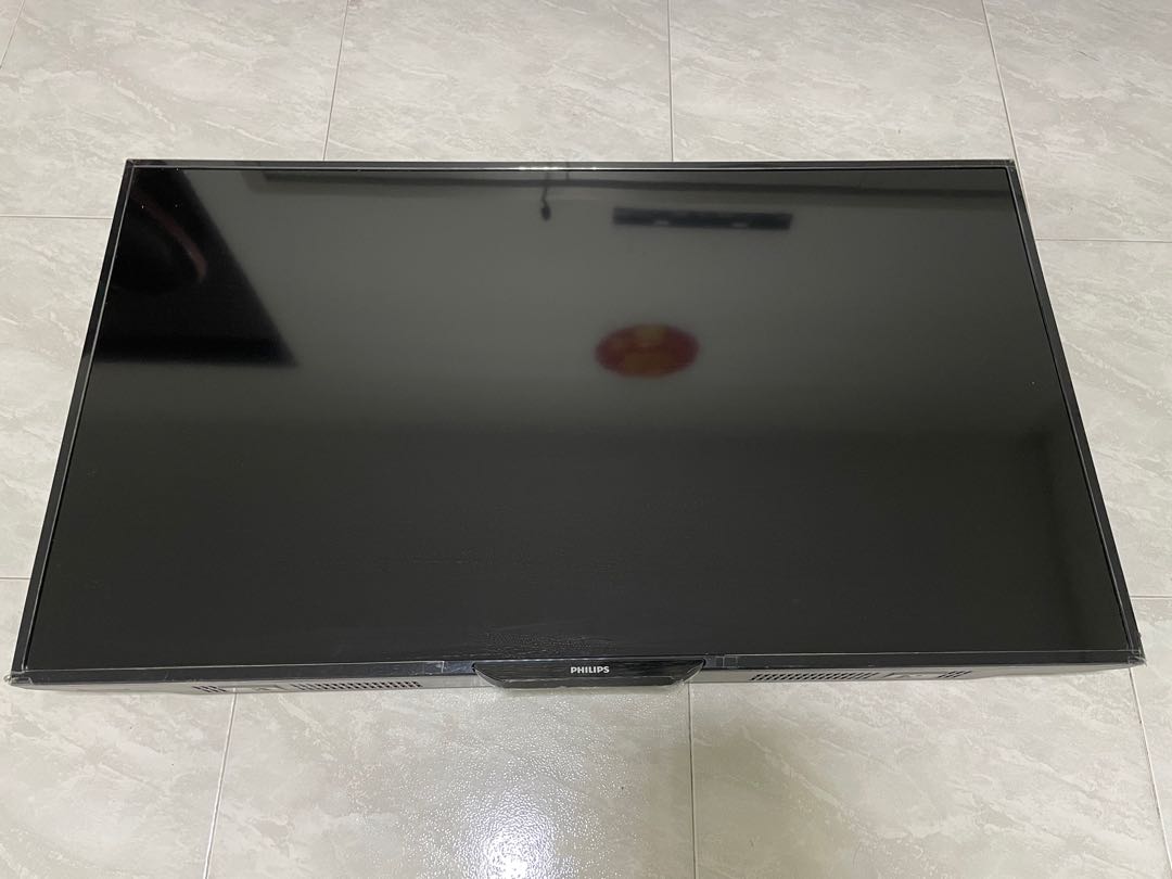 Philips 40” TV, TV & Home Appliances, TV & Entertainment, TV on Carousell