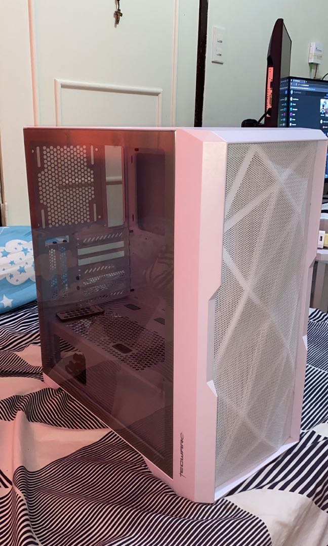 Tecware forge white atx case, Mobile Phones & Gadgets, Mobile & Gadget ...