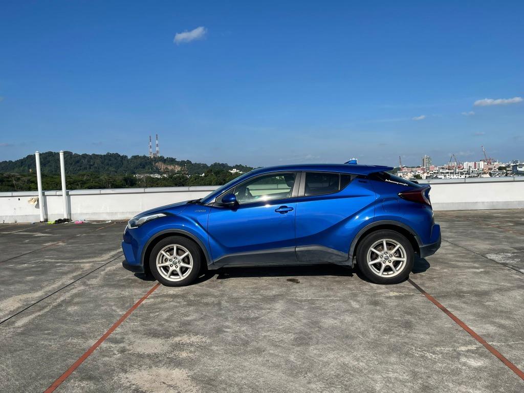 TOYOTA CHR HYBRID RARE BLUE UNIT WITH LEATHER FOR RENT GOJEK PARTNER ...