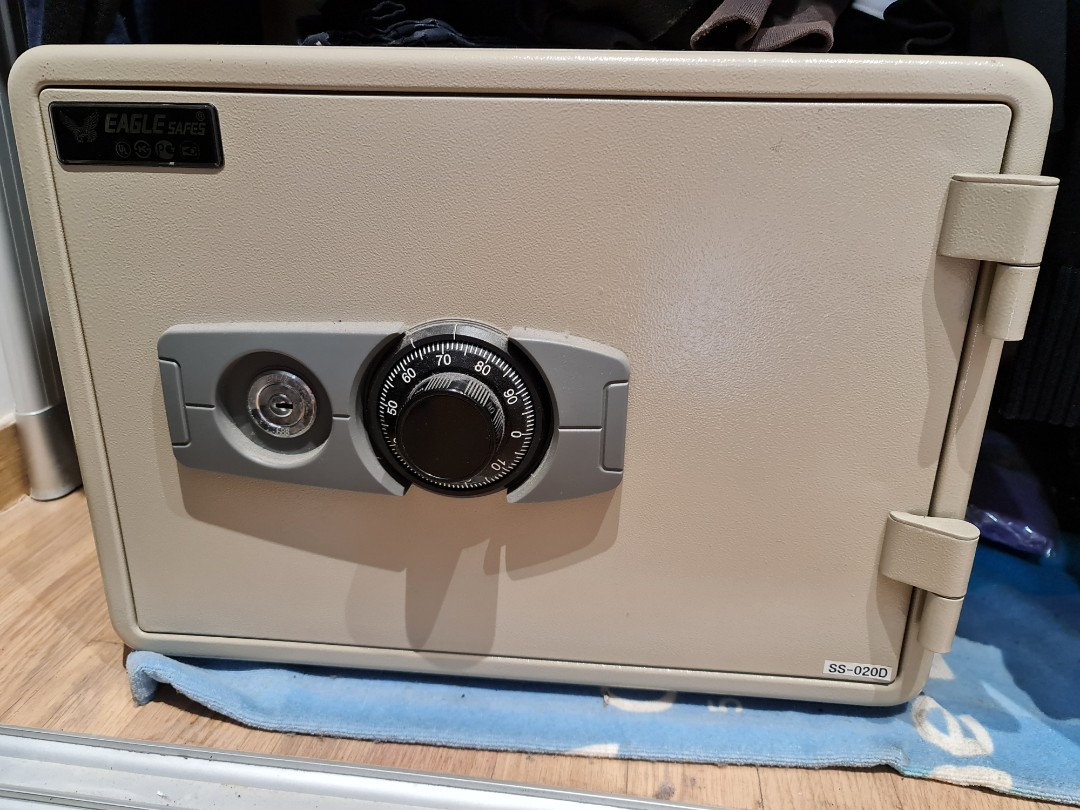 Vintage Safe, TV & Home Appliances, Other Home Appliances on Carousell