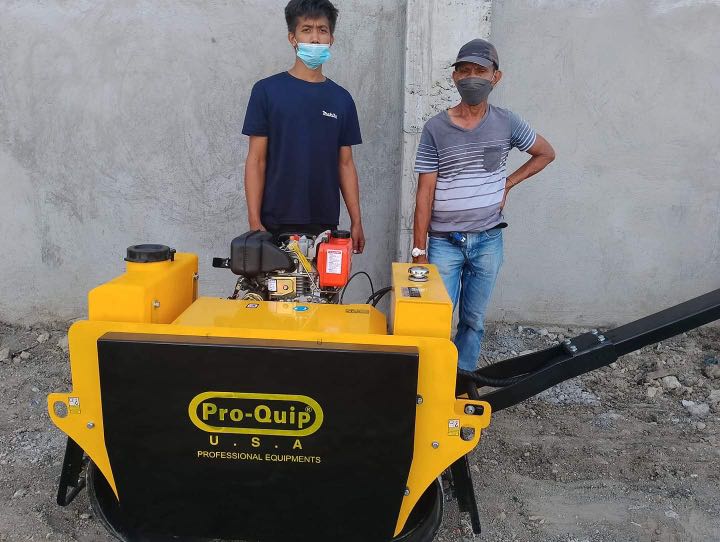 WALK BEHIND VIBRATORY ROLLER (MINI PISON), Commercial & Industrial ...