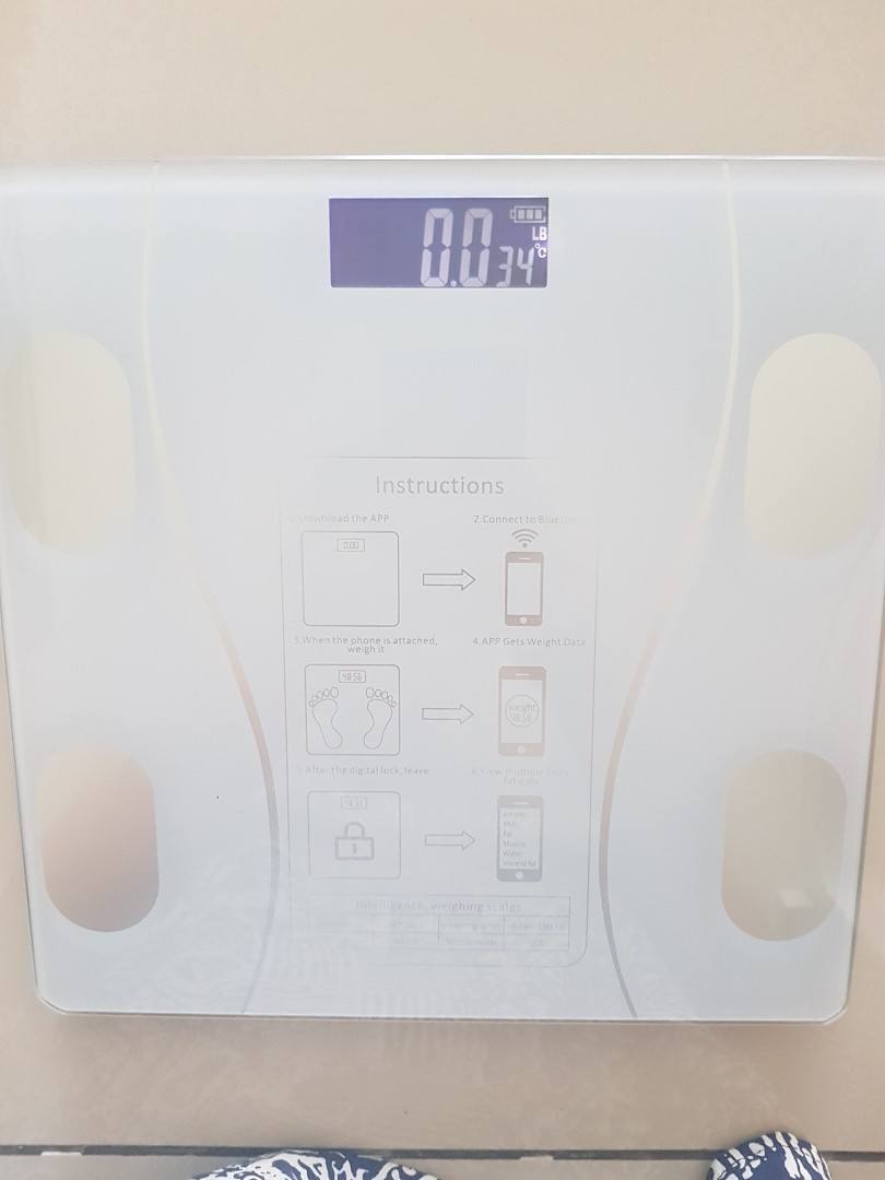 Electronic weight scale, Beauty & Personal Care, Bath & Body on Carousell