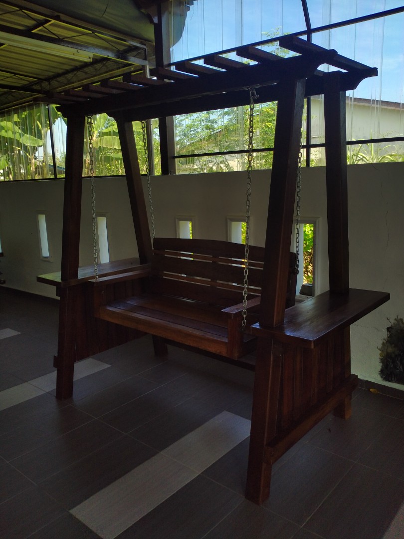 Buaian Kayu Solid Design Pagola, Furniture & Home Living, Gardening ...