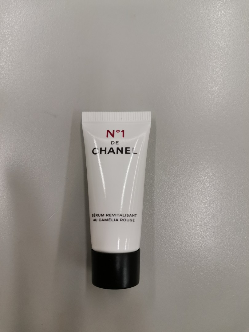 Chanel N1 Serum Revitalisant Au Camelia Rouge 5ml, 美容＆化妝品, 健康及美容 - 皮膚護理, 面部 - 面部護理 - Carousell