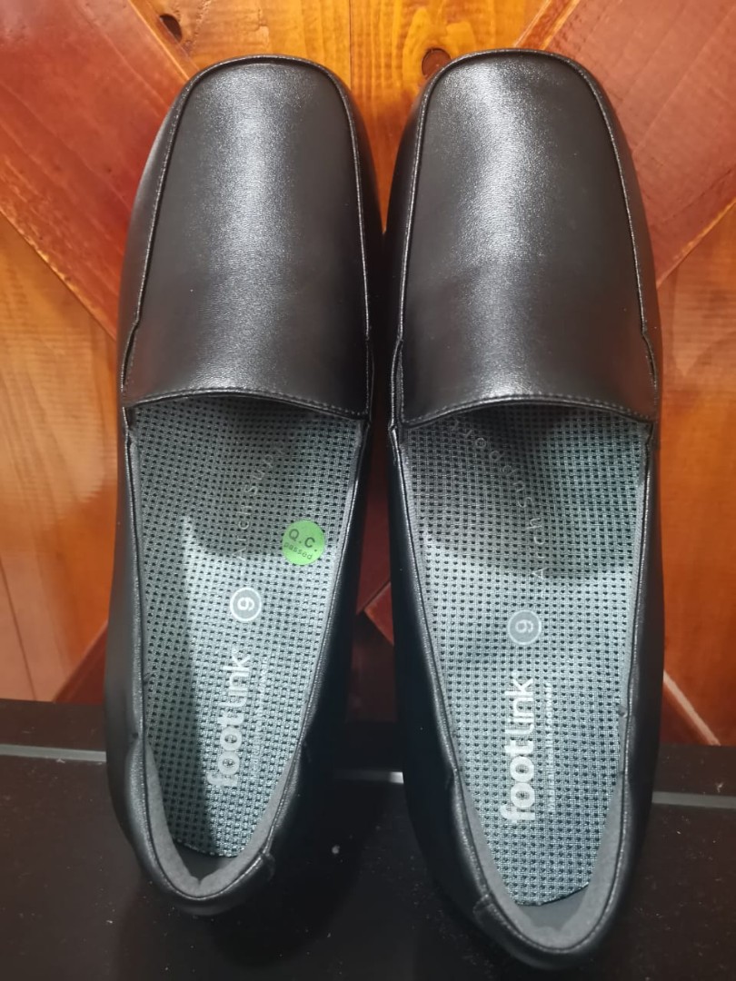 Footlink, Women's Fashion, Footwear, Flipflops and Slides on Carousell