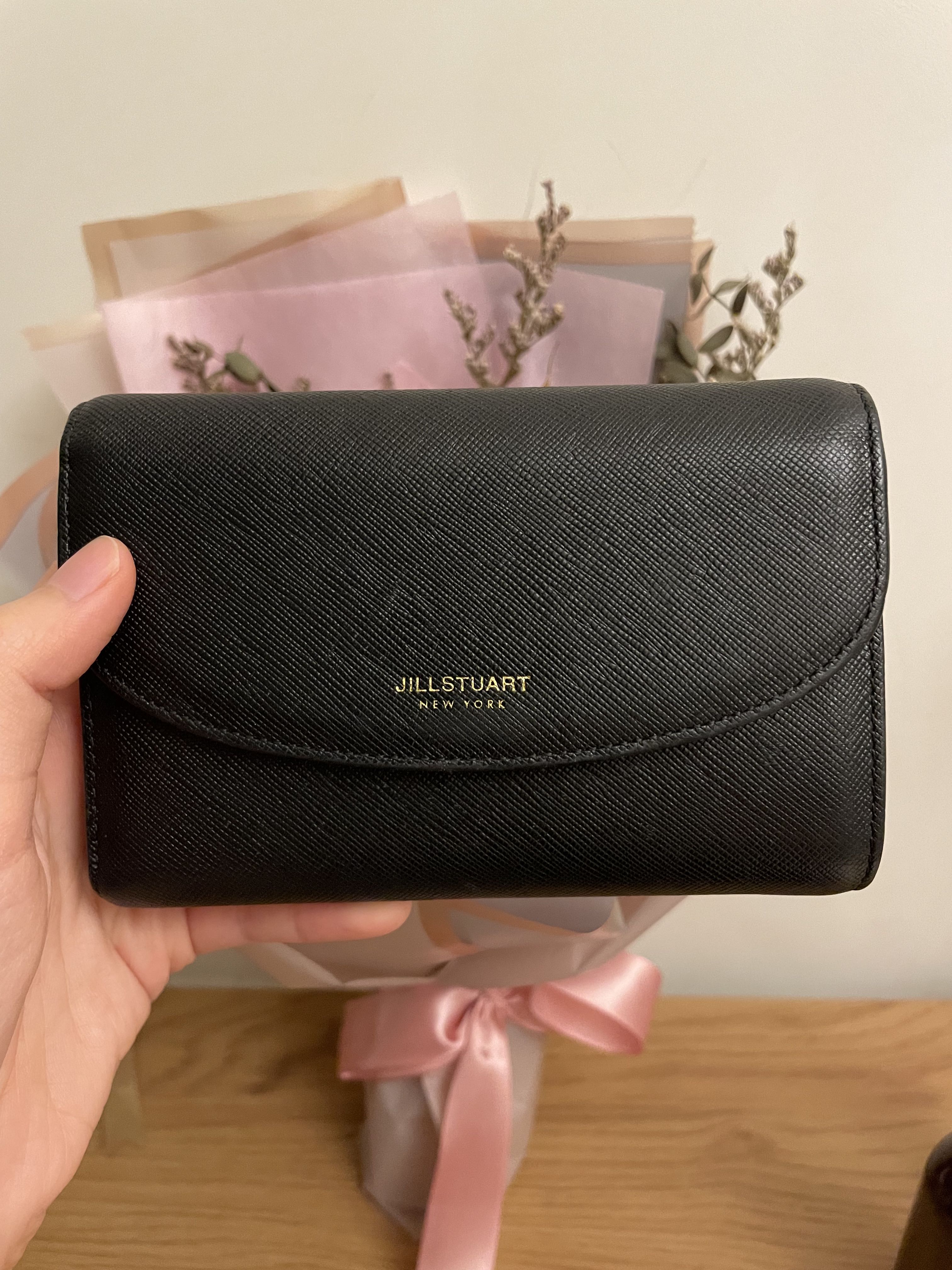 Jill Stuart Wallet, Women's Fashion, Bags & Wallets, Wallets & Card ...