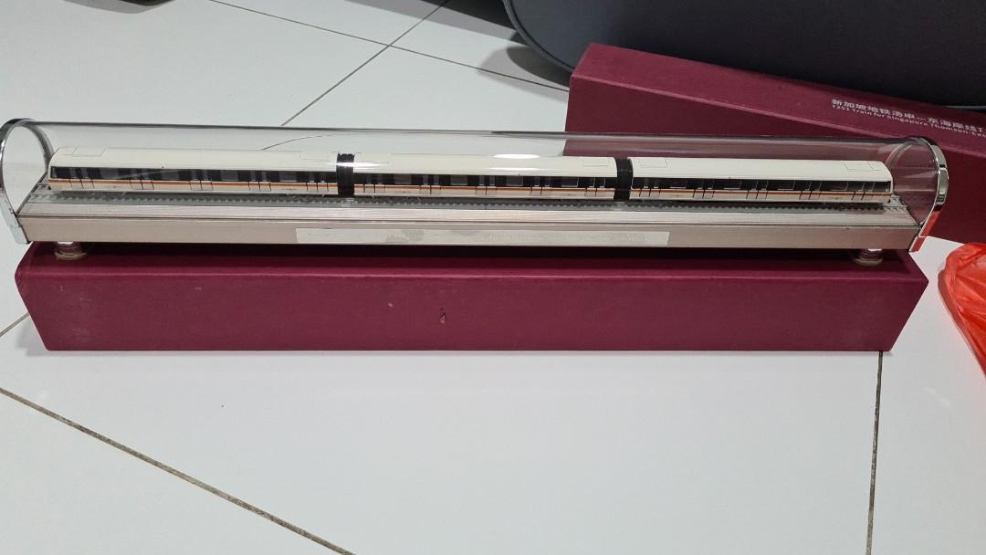 Kawasaki Heavy Industries & CRRC Qingdao Sifang CT251 Thomson East ...