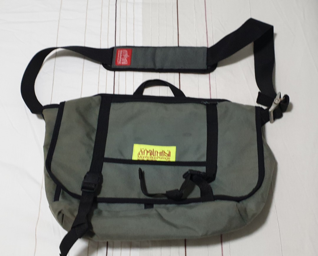 Manhattan Portage Vintage Messenger Bag, Men's Fashion, Bags, Sling ...