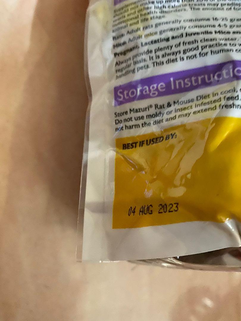 mazuri lab block, Pet Supplies, Pet Food on Carousell