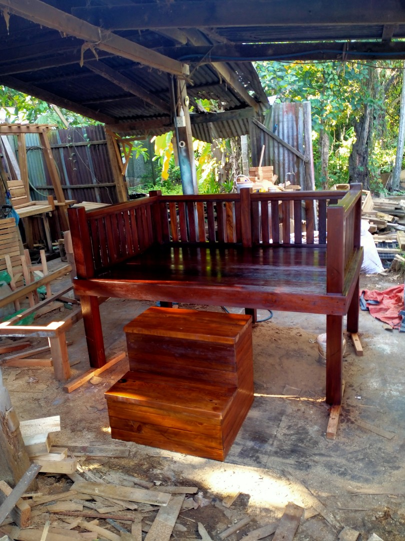 Pangkin Kayu, Furniture & Home Living, Home Decor on Carousell