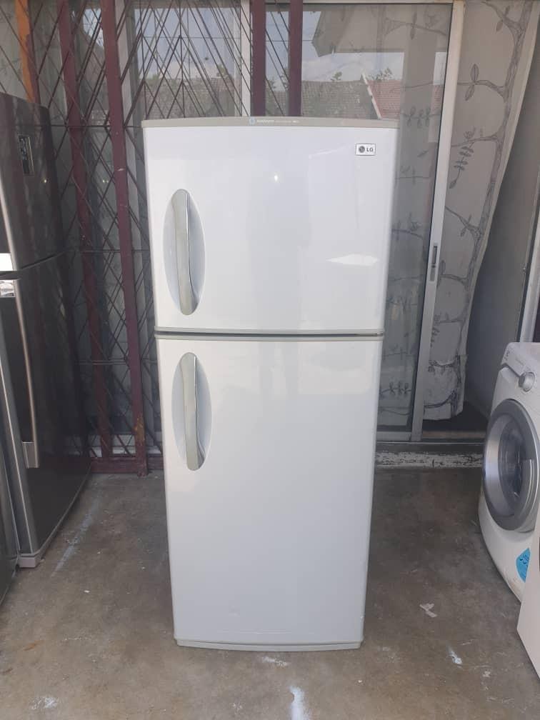 Peti sejuk peti ais fridge Lg 2 pintu, TV & Home Appliances, Kitchen Appliances on Carousell