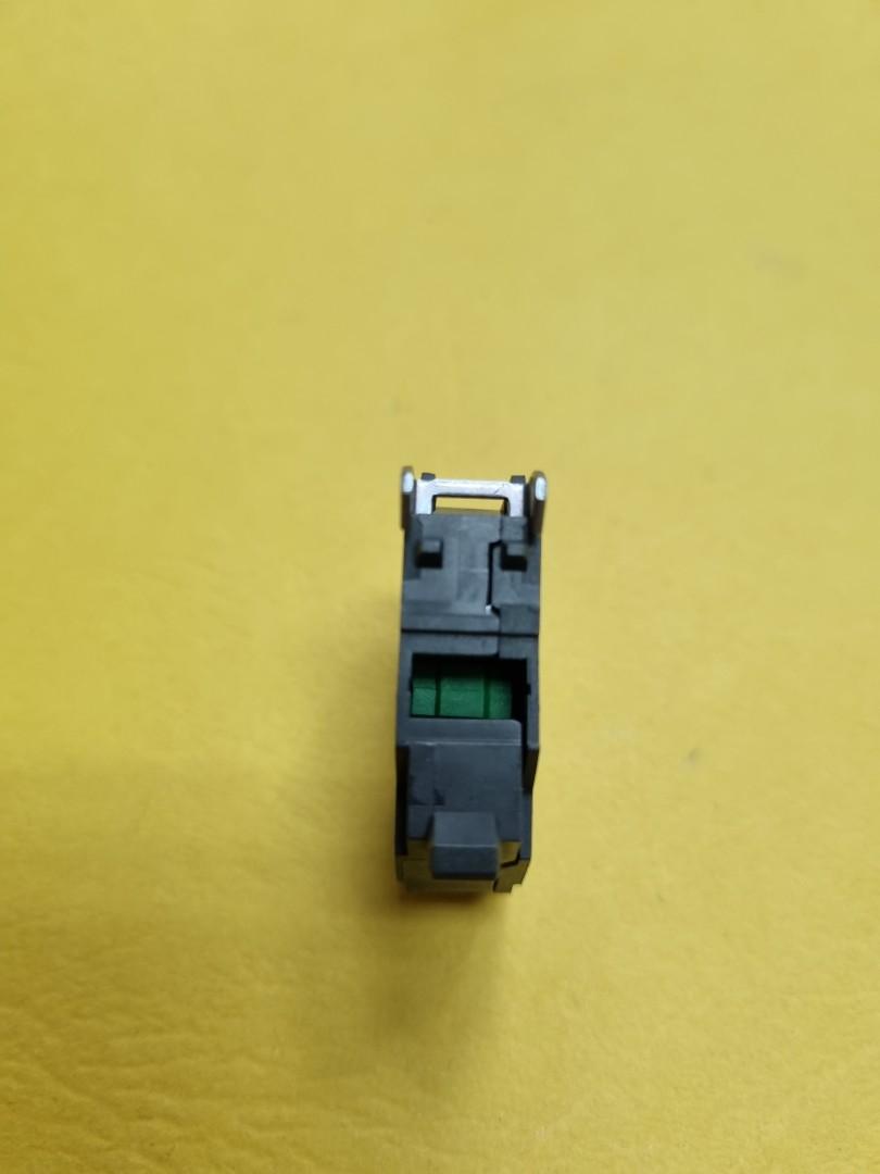 Schneider, ZEN-L1111, TV & Home Appliances, Electrical, Adaptors ...