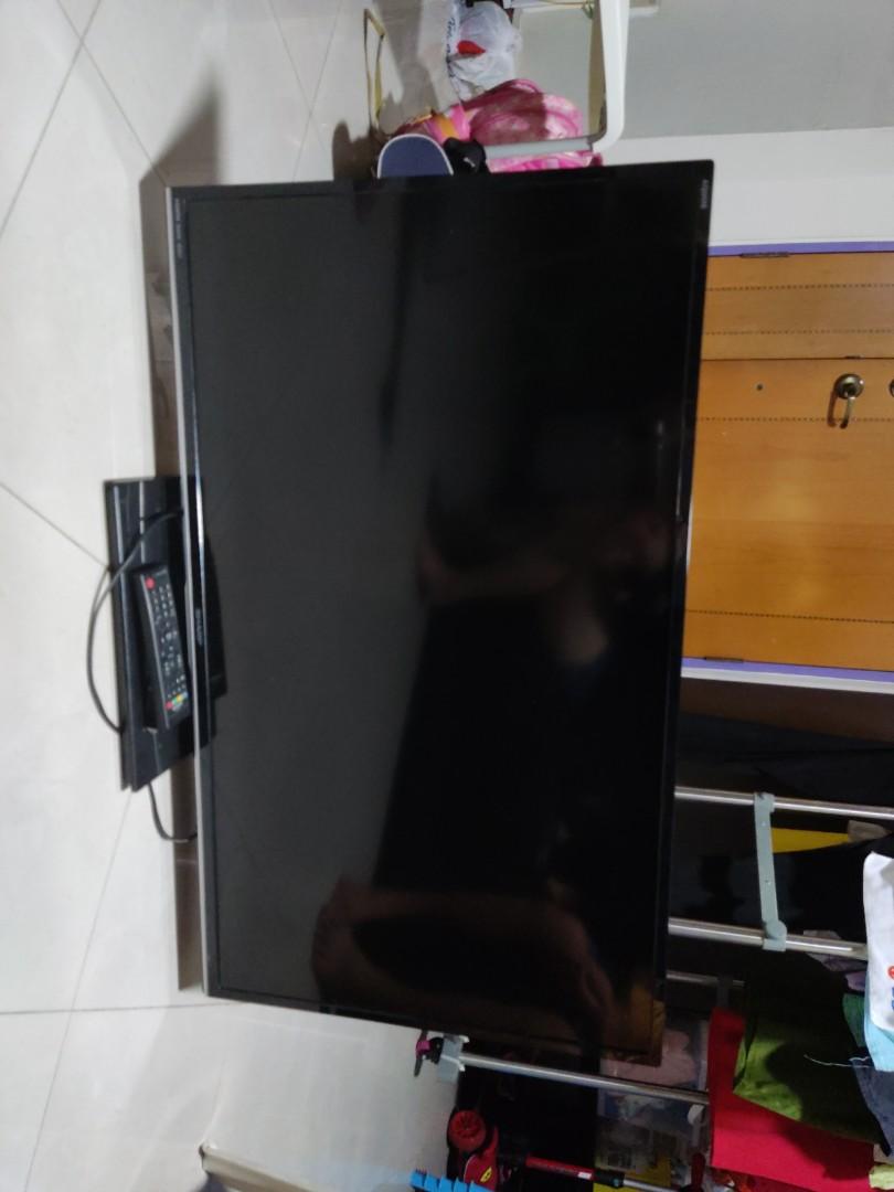 Sharp LCD tv, TV & Home Appliances, TV & Entertainment, TV on Carousell