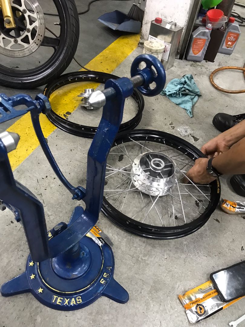 Re- string ( string lidi ) Yamaha 125z , sniper , wave , rxz,Honda rs ...