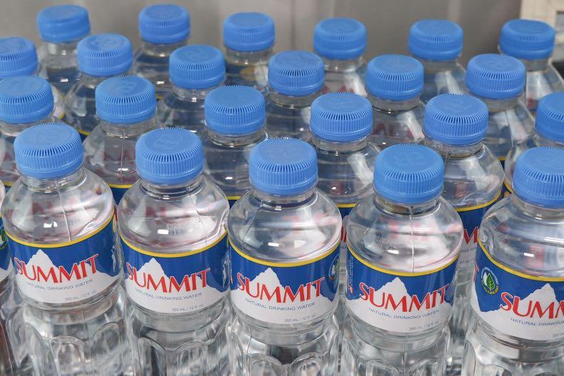 350ml Summit water bottles (24pc), Food & Drinks, Beverages on Carousell