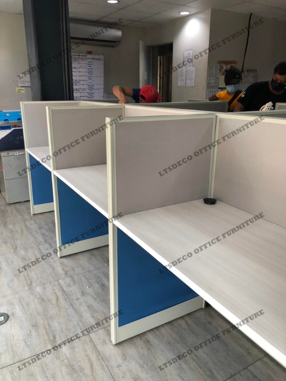 CALL CENTER TABLE WITH SHARING PANEL OFFICE PARTITIONS, Furniture ...