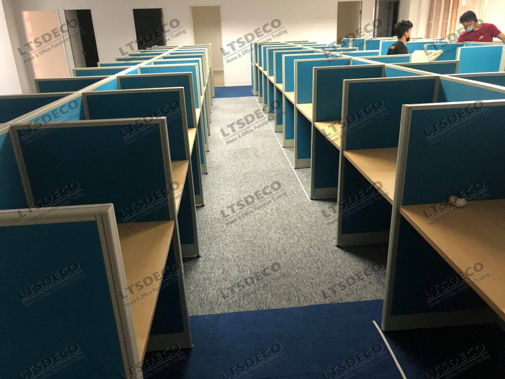 CALL CENTER TABLE WITH SHARING PANEL OFFICE PARTITIONS, Furniture ...