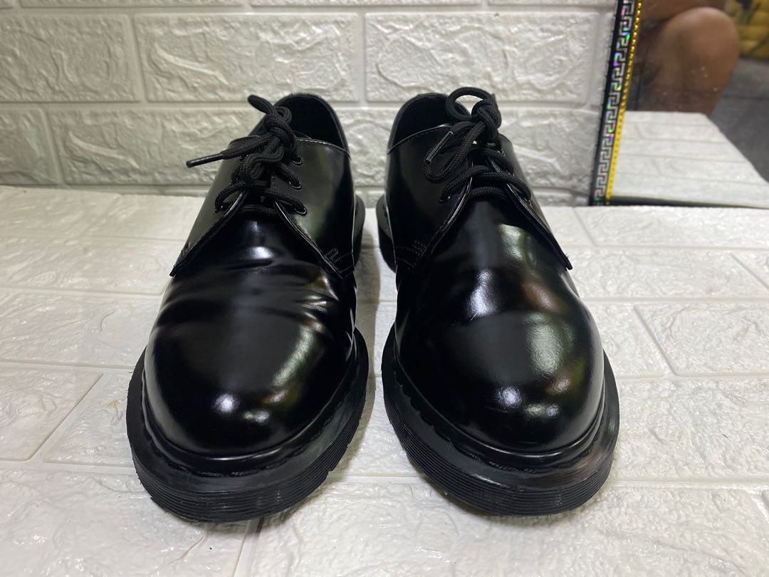 Dr. Martens 1461 Uk9, Men's Fashion, Footwear, Boots on Carousell