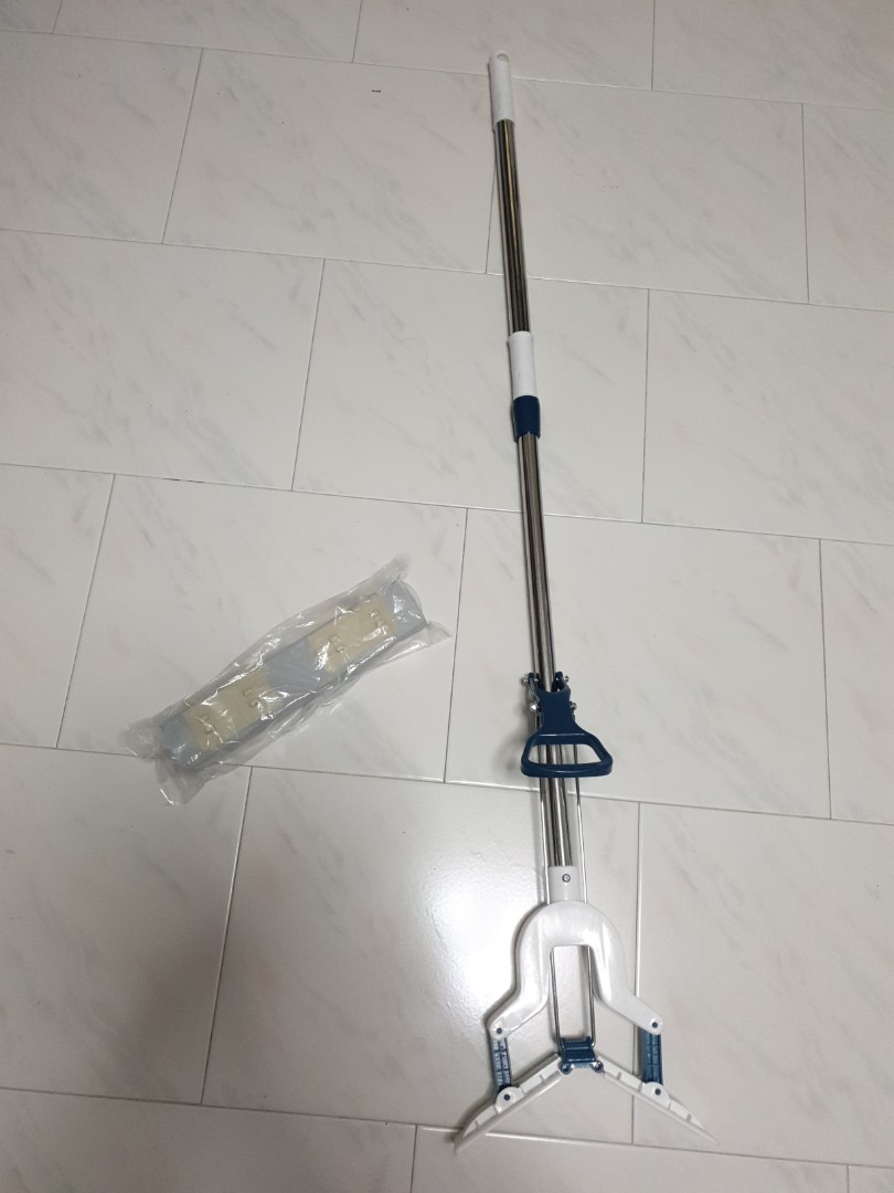 Drainable Telescopic Sponge Mop - Dark Blue, TV & Home Appliances ...
