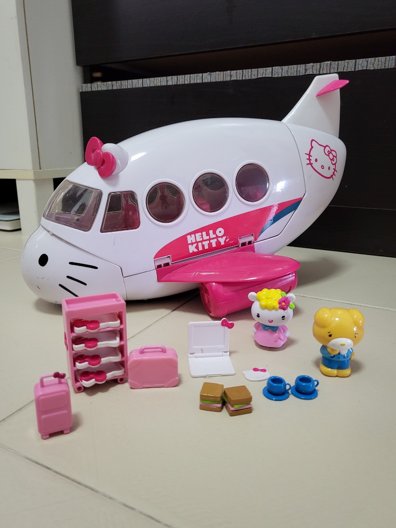 Hello kitty aeroplane set, Hobbies & Toys, Toys & Games on Carousell