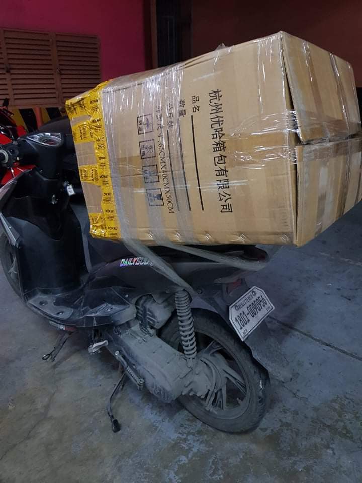 How ru bags 1 box assorted, Women's Fashion, Bags & Wallets, Cross-body ...