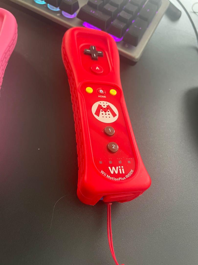 Limited Edition Wii Controller with Rubber Case, Video Gaming, Gaming ...