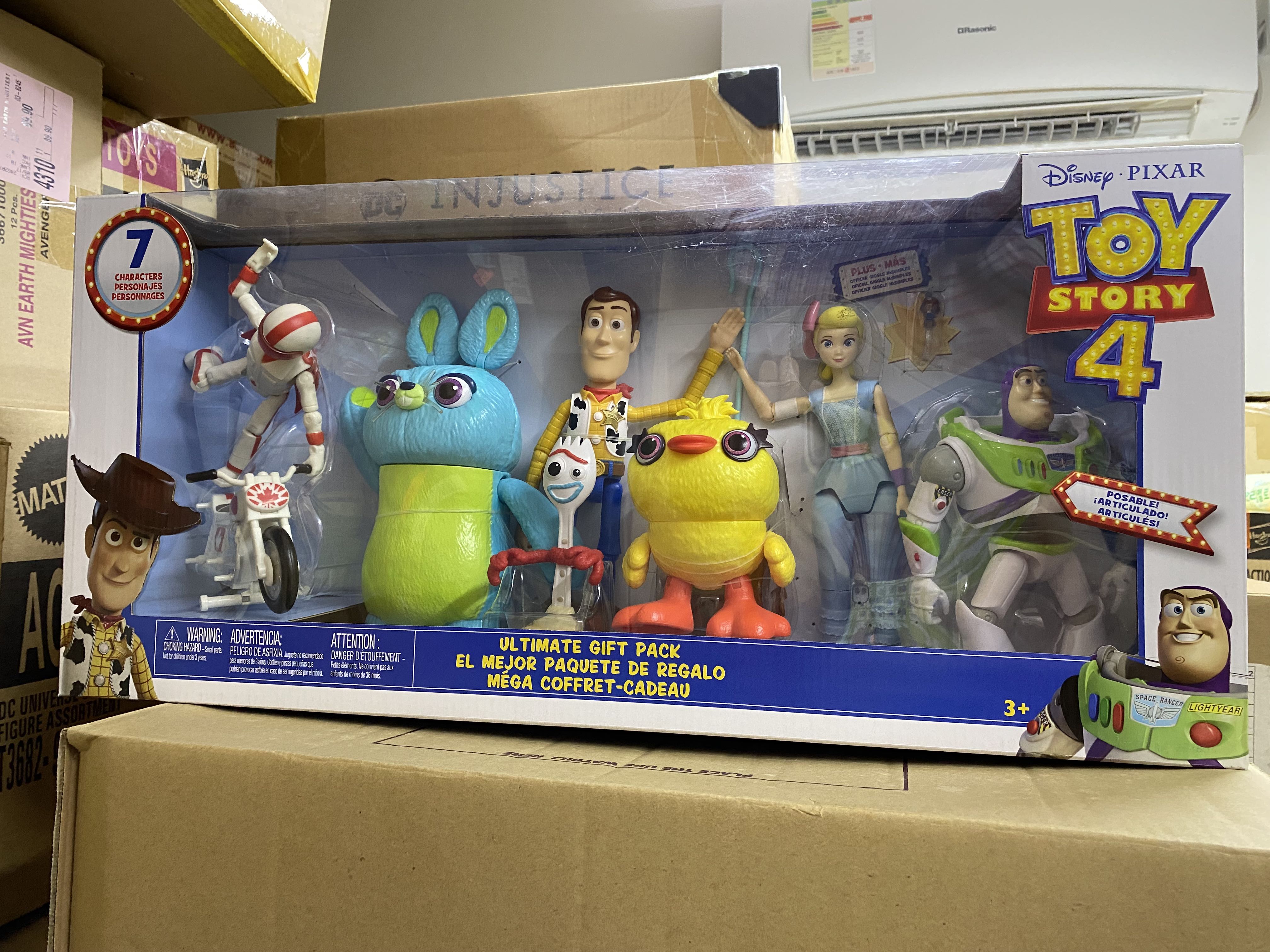 Mattel toy story 4 box set, 興趣及遊戲, 玩具 & 遊戲類 - Carousell