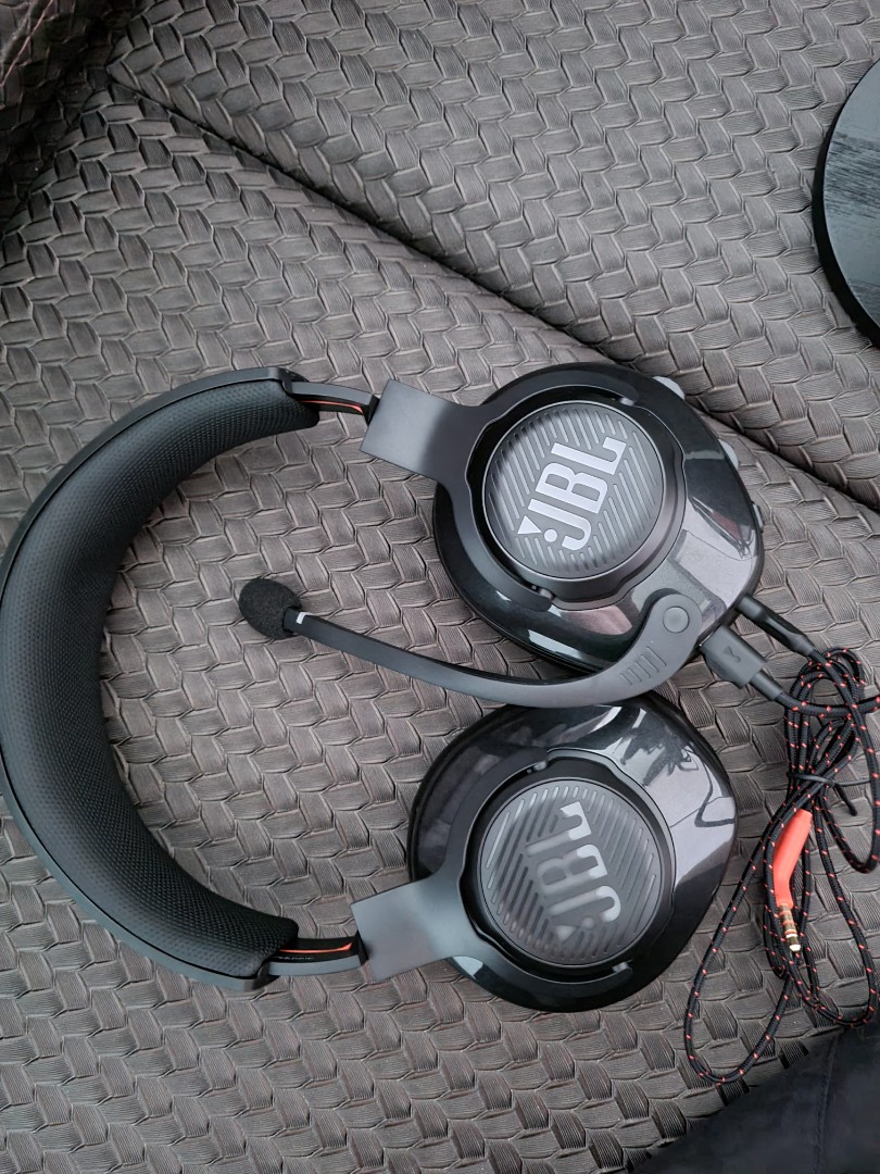 New JBL head set, Audio, Headphones & Headsets on Carousell