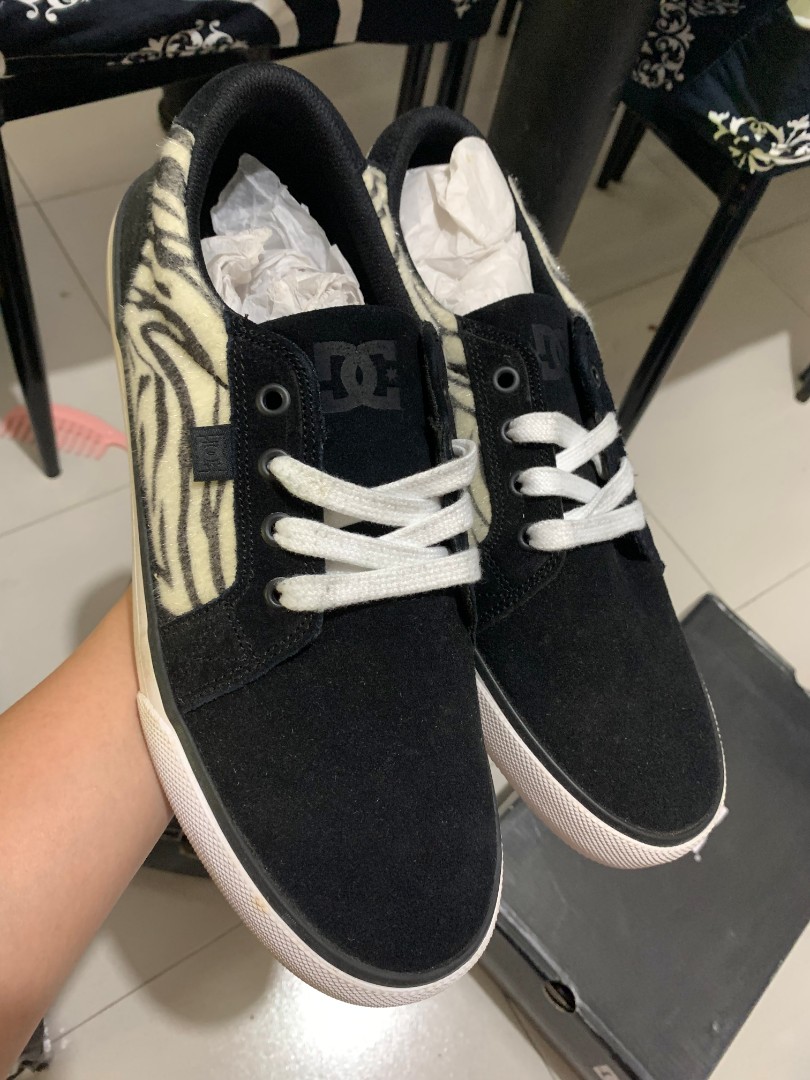 ORIGINAL DC SHOES, Men's Fashion, Footwear, Sneakers on Carousell