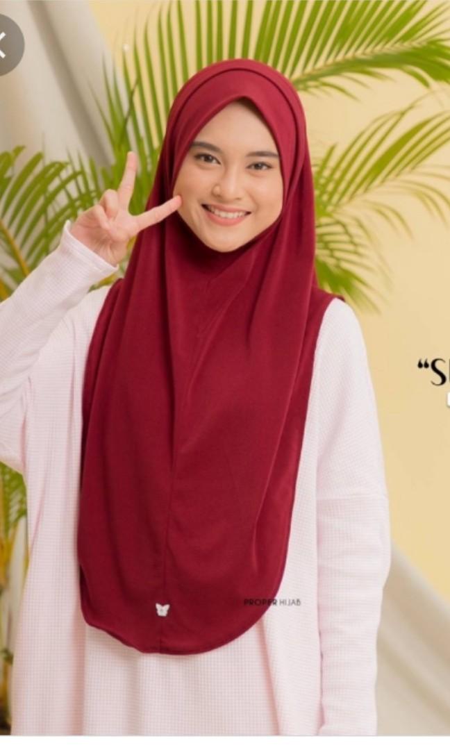 Proper hijab, Women's Fashion, Muslimah Fashion, Hijabs on Carousell