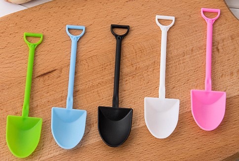 Set of 10 Spade / Construction / Gardening / Halloween Themed Plastic ...