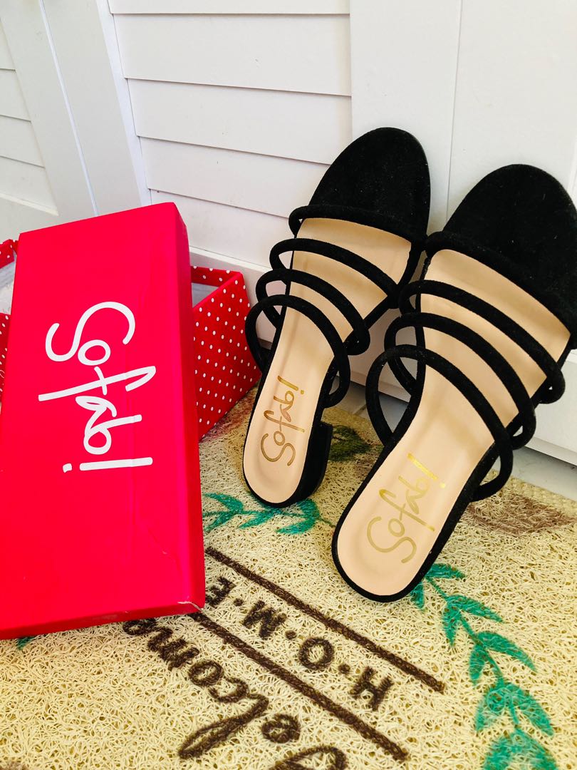 So Fab! Flat Slides, Women's Fashion, Footwear, Flats & Sandals on ...