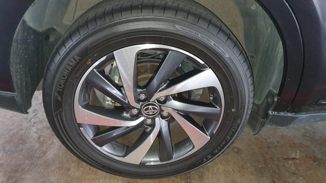 Toyota Harrier Turbo M 2019 original 18" rims with yokohama tyres, Car ...