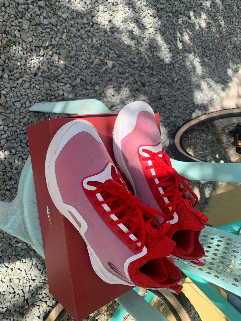 World balance Scottie Thompson 1 size 11 Ginebra, Men's Fashion ...