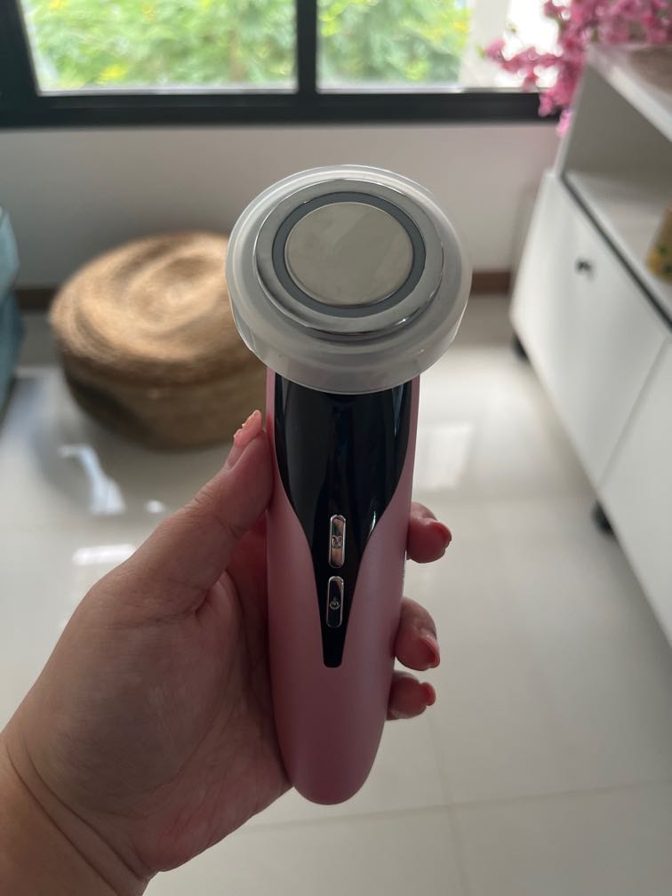 4 in 1 beauty device, Beauty & Personal Care, Face, Face Care on Carousell