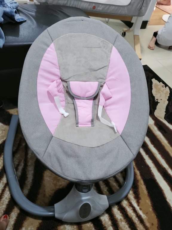 Automatic Rocker, Babies & Kids, Baby Nursery & Kids Furniture, Cots ...