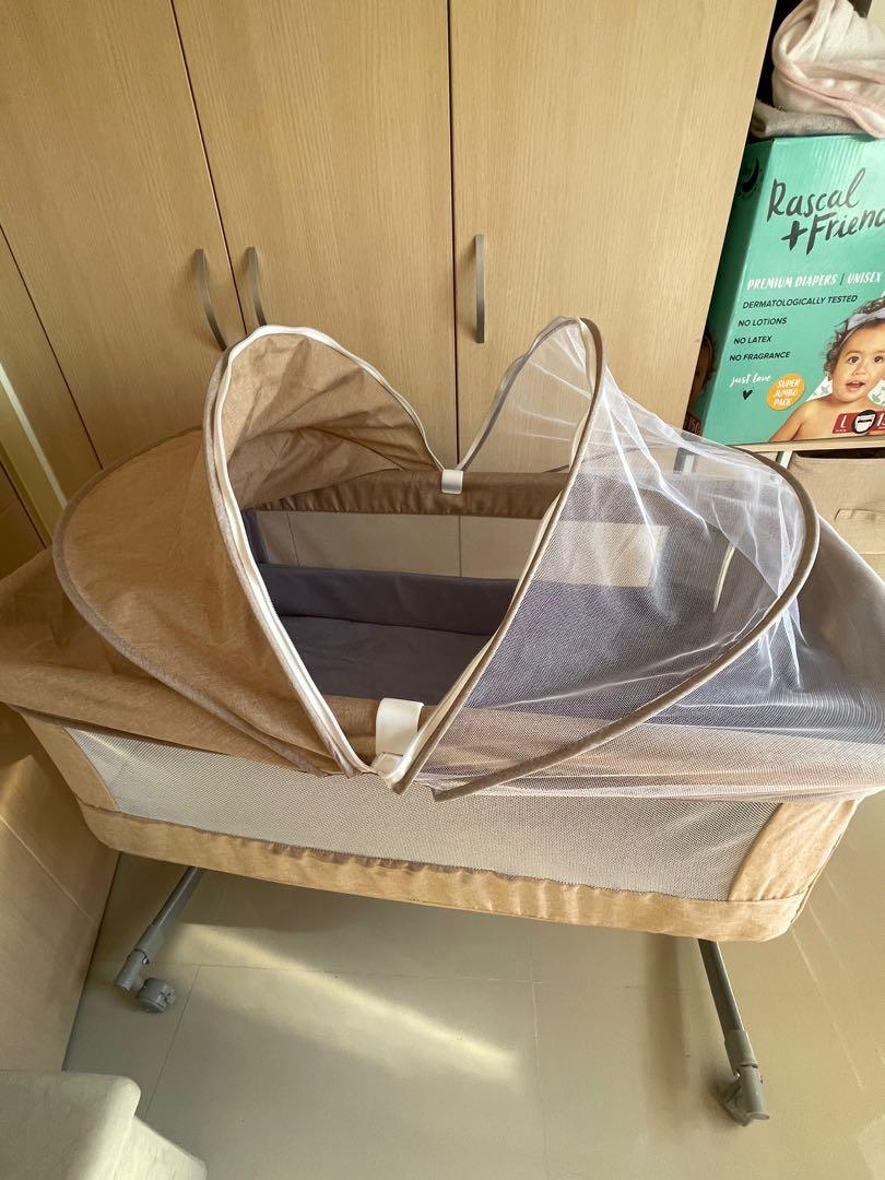 BABY ROCKER CRIB CO-SLEEPER BASSINET WITH MOSQUITO NET, Babies & Kids ...