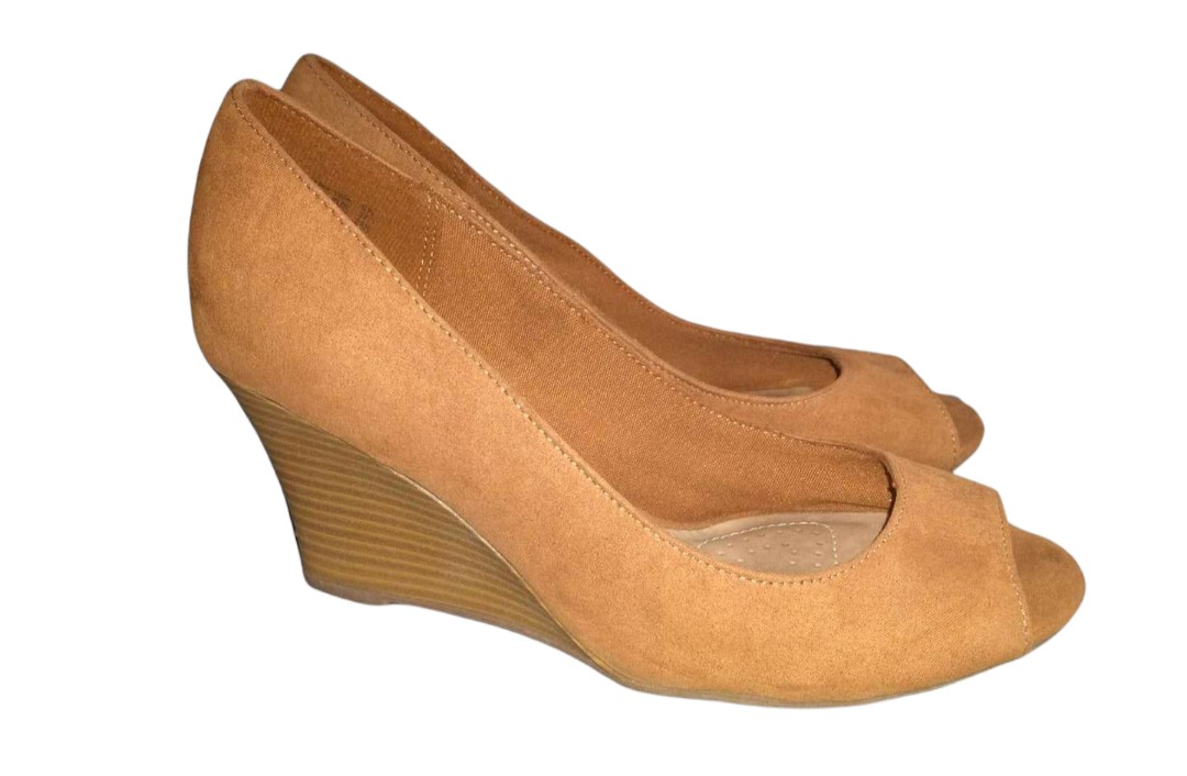 Dexflex comfort High Wedge, Women's Fashion, Footwear, Wedges on Carousell