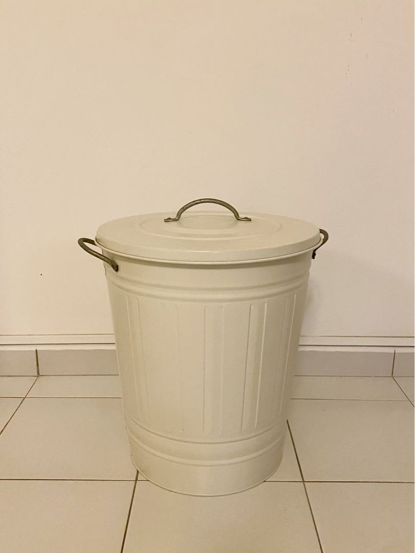 IKEA 40l Knodd bin with lid, Furniture & Home Living, Cleaning ...