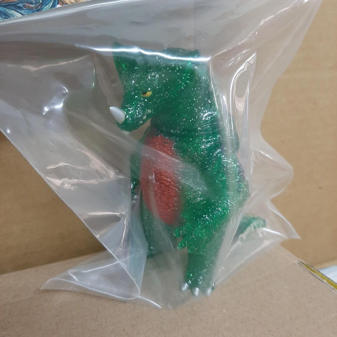 Maxtoy Max Toy Ultraman Garamon Gomorrah Gomora Marble GID Glow in Dark Clear Lime Green ...