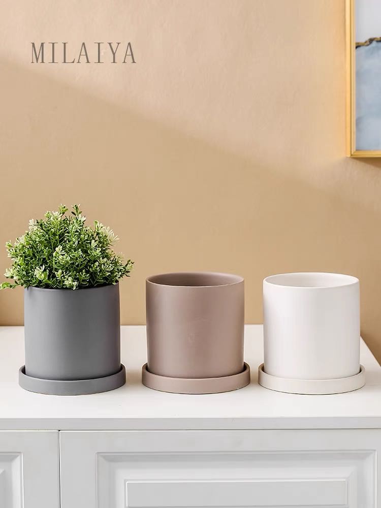 Minimalist simple flower pots, Furniture & Home Living, Gardening, Pots ...