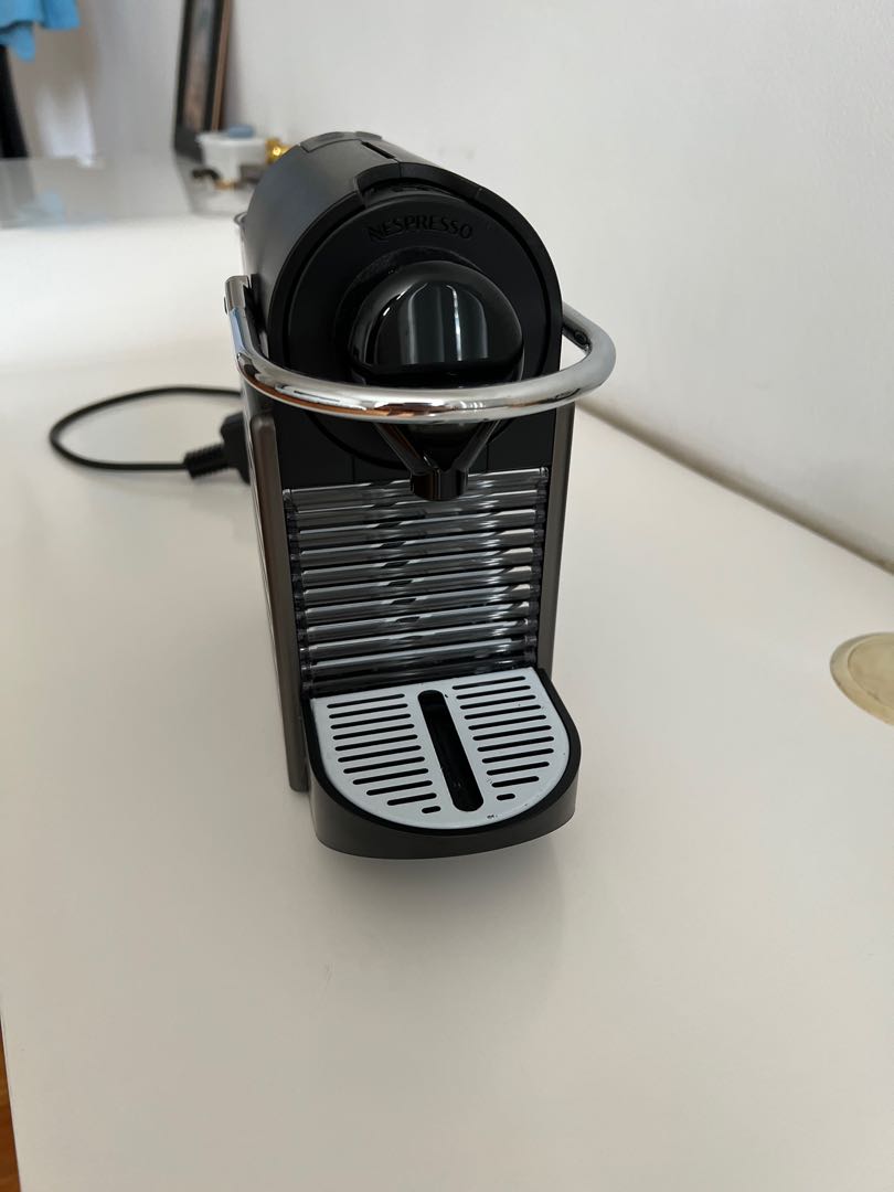 Nespresso machine (2 mths old), TV & Home Appliances, Kitchen ...