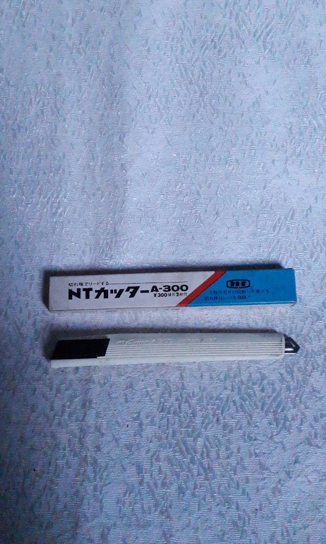 NT Cutter A300 With 2 Replacement Blades, Sports Equipment, Hiking ...
